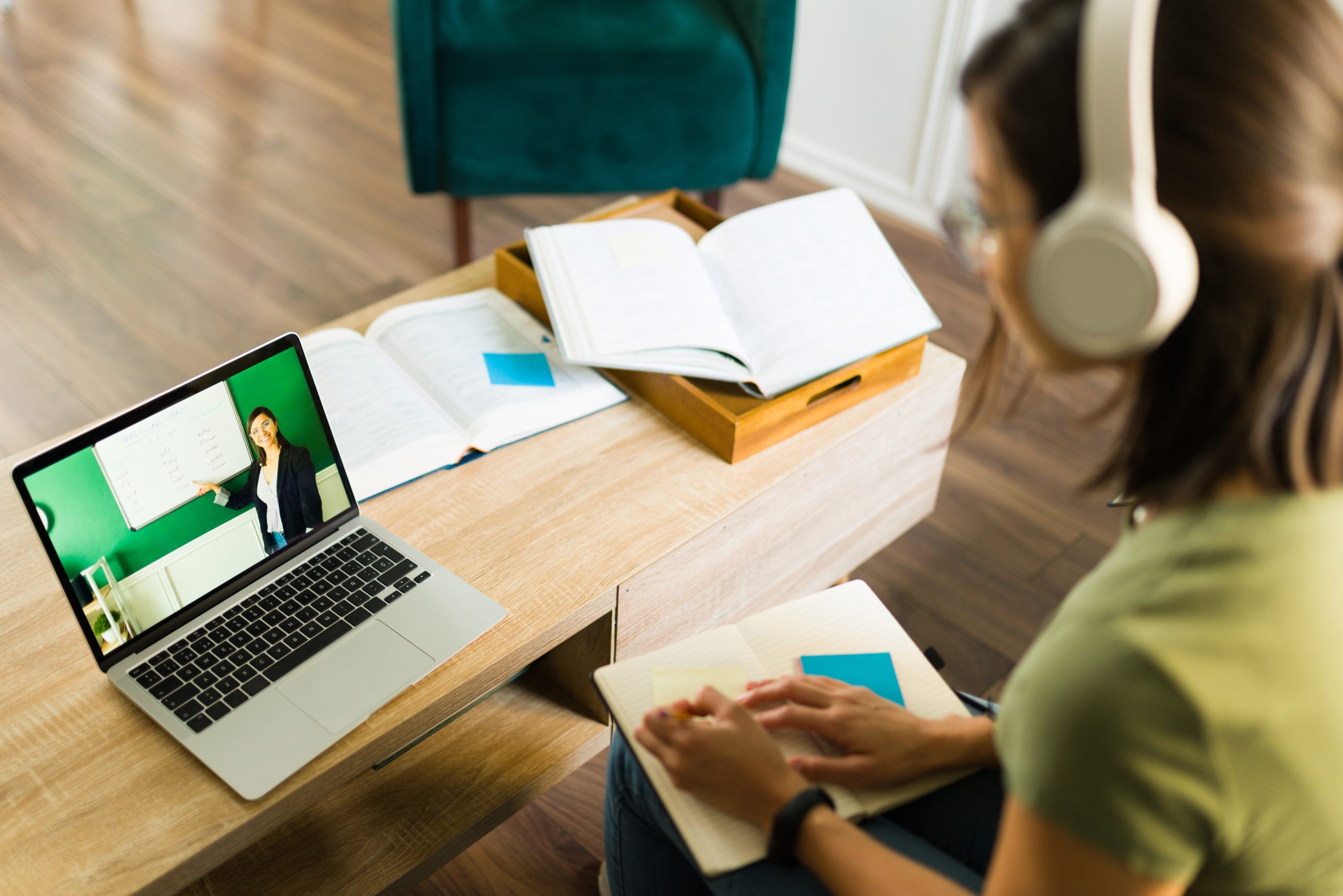 Top 6 Online Programs for Gifted Students