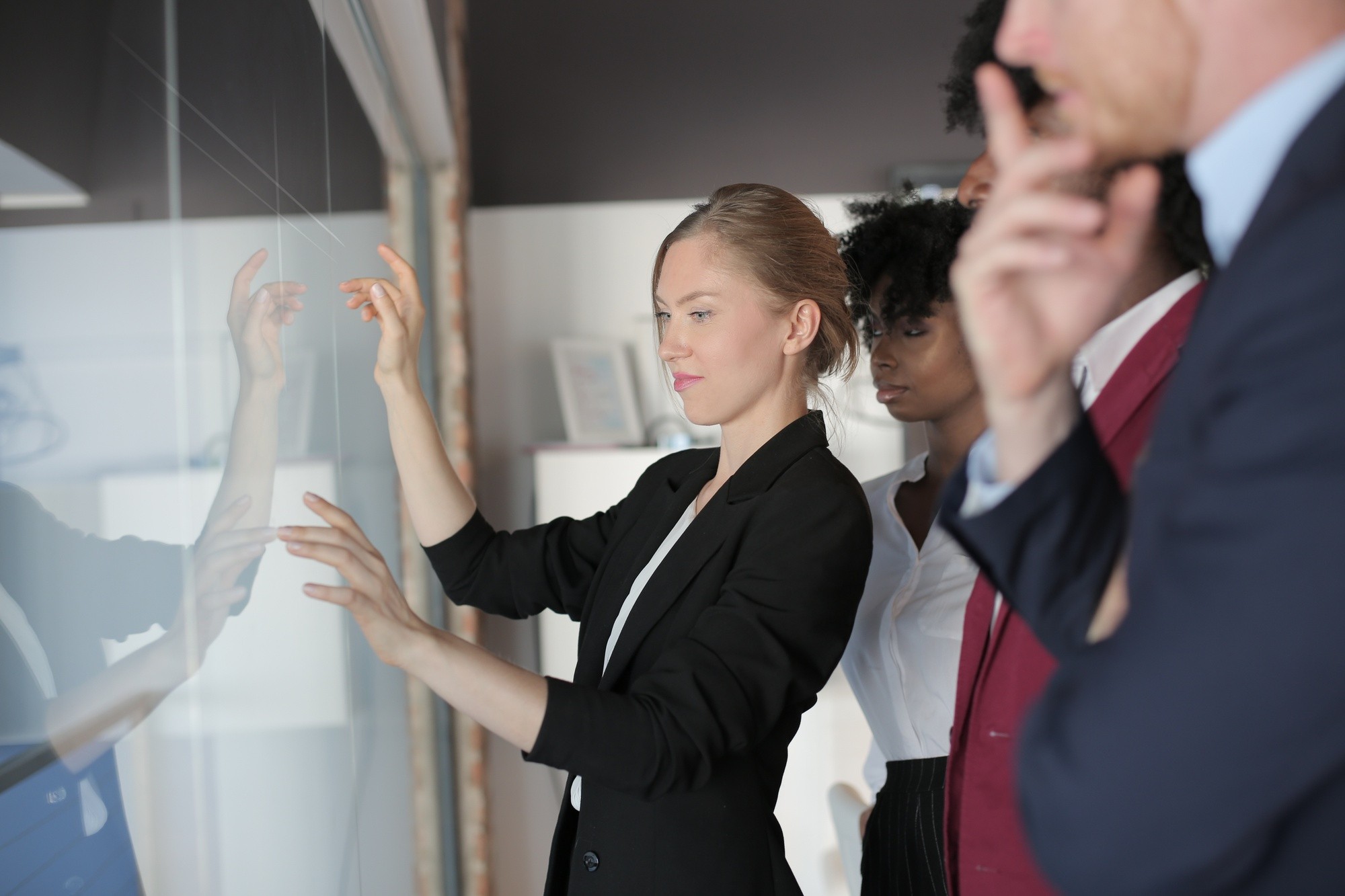 Digital Signage for Team Collaboration & Workplace Productivity